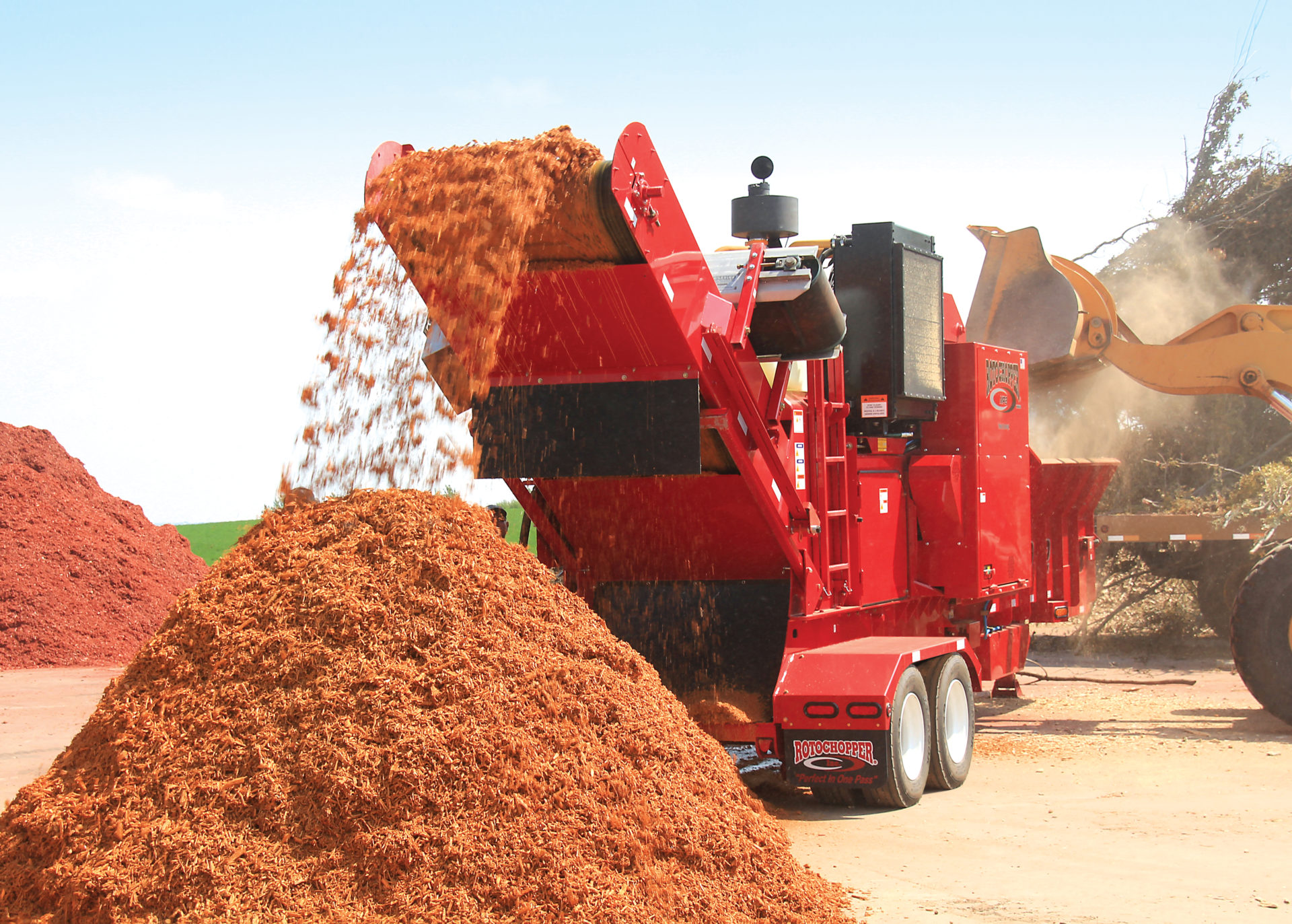 MP-2 - Rotochopper's Compact and Portable Horizontal Grinder