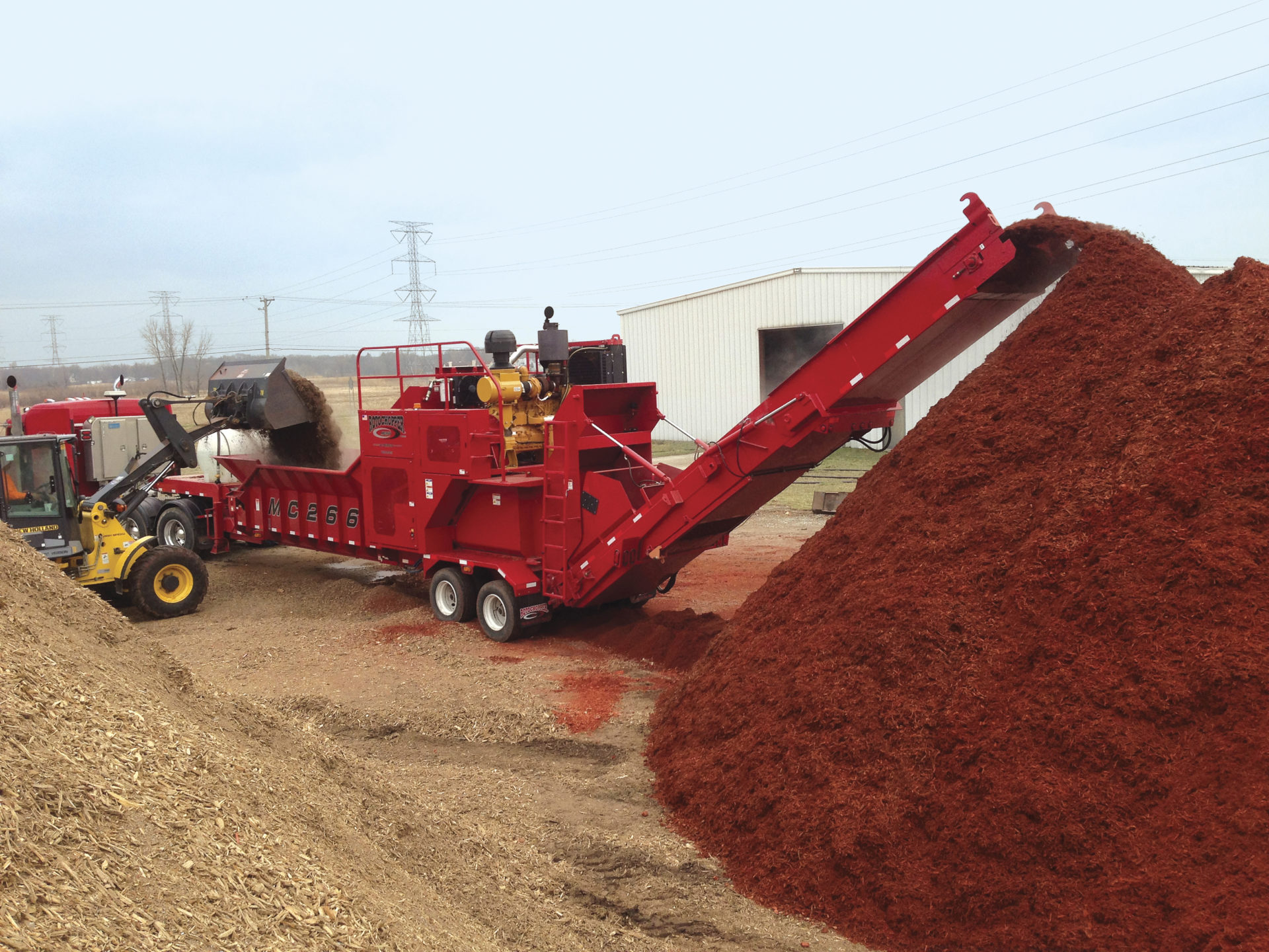 Rotochopper® Colored Mulch Systems | Grind & Color Equipment