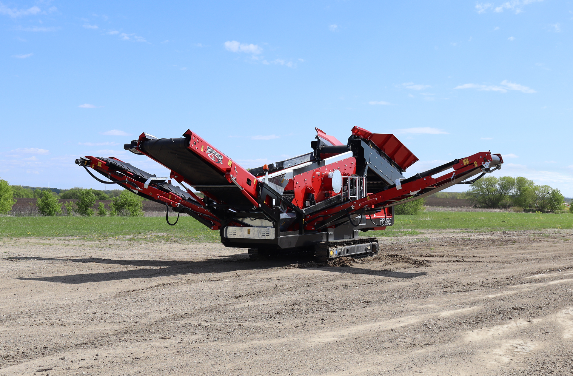 The TS 124 | Deck Screeners | High Production Mobile Scalper