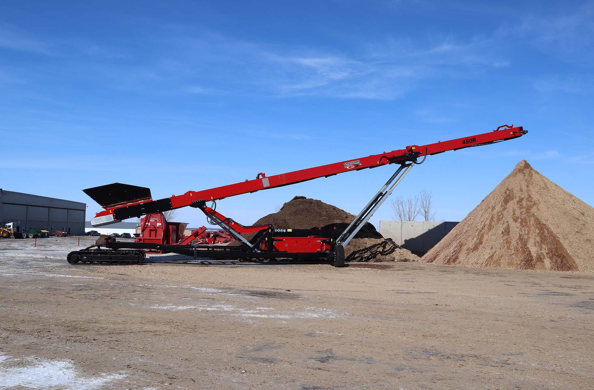 480 Tracked Mobile Wireless Control Conveyor |Rotochopper®